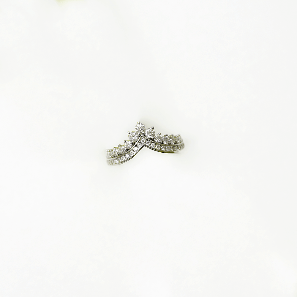 Elaris Princess Ring