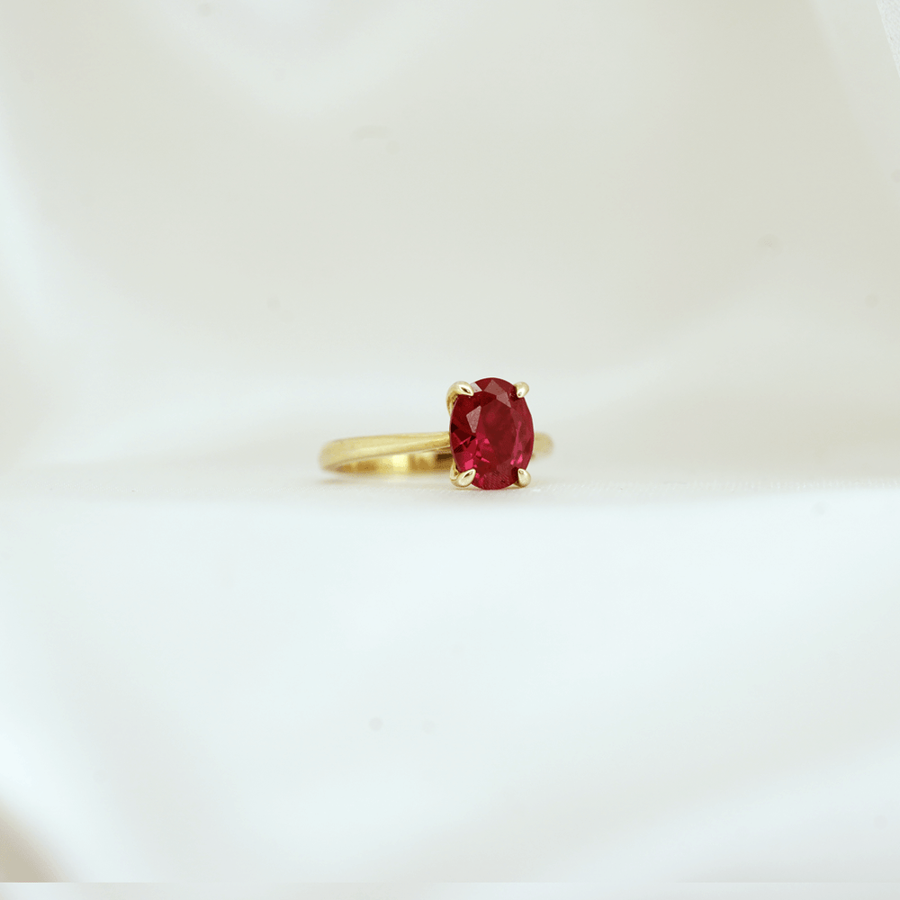 Lab Ruby Solitaire (Oval Cut)