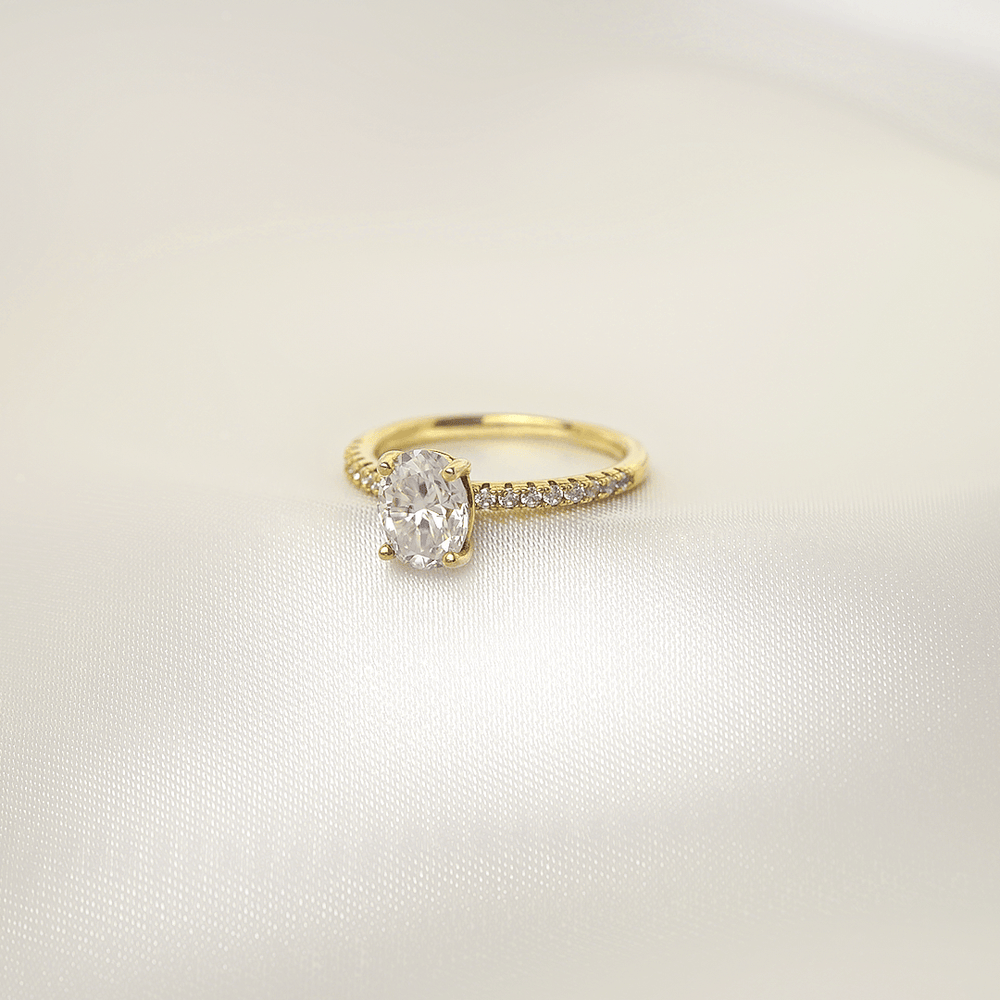 Oval Cut Pavé Setting Ring