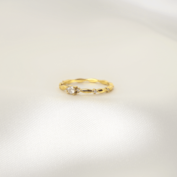 Solara Promise Ring